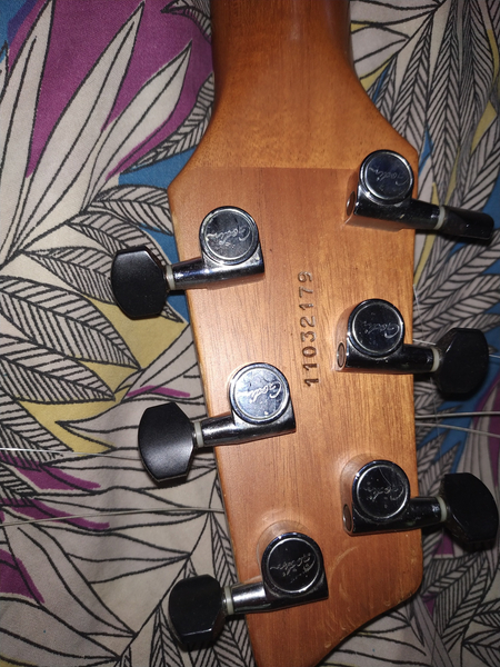 Полуаккустическая гитара Godin A6 ultra