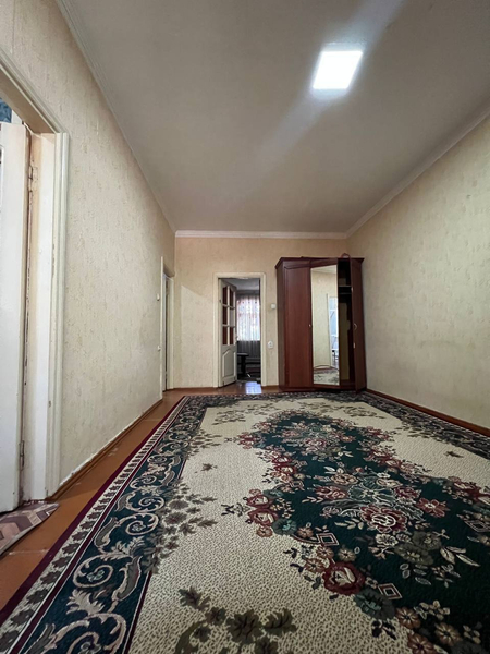 Продаётся квартира Чиланзар Ц квартал 2/1/4