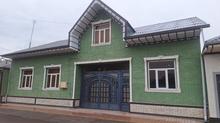 Ховли уй 6 сотик ИНТЕРНАТ