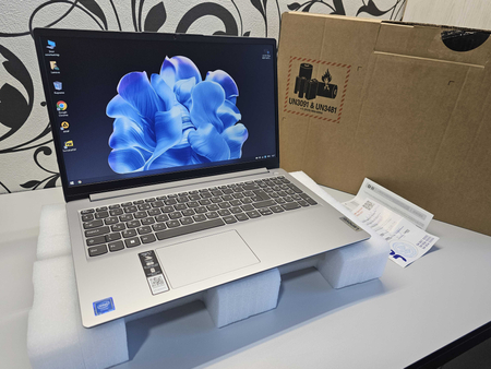 ПРОДАМ Lenovo V15-G2ALC 2024 Ноутбук Ryzen™3-5300U/4GB/256GB/15.6