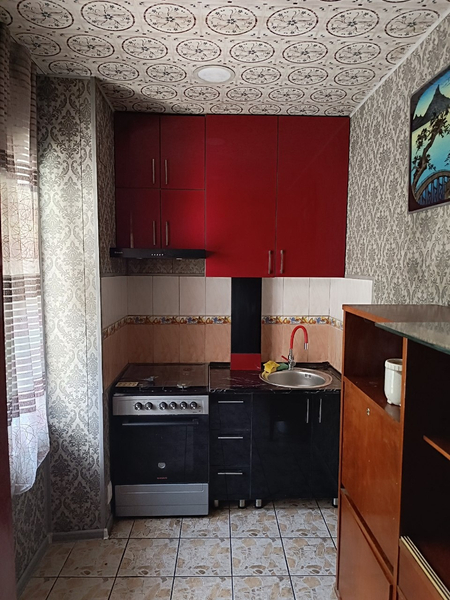 Продаем 1 комнатную квартиру на Кушбеги