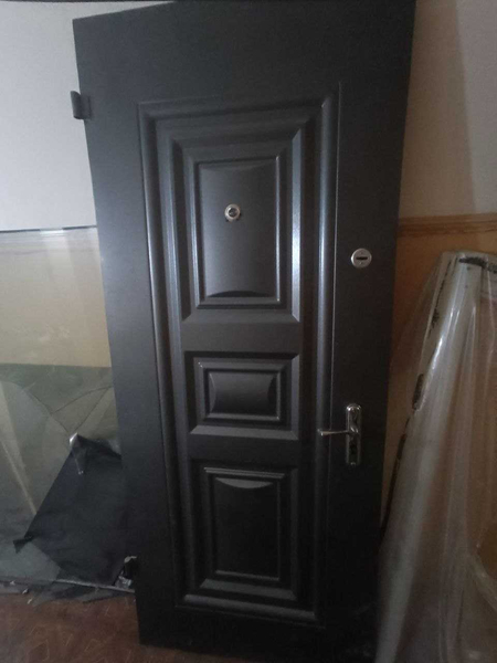 Железная дверь бу