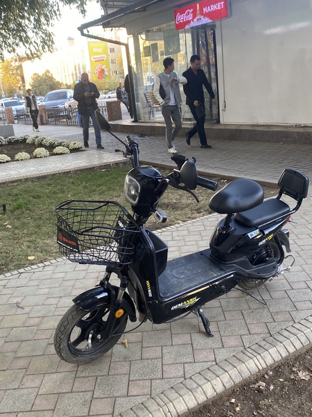 Elektr scuter zaryadi 60 km yetadi tezligi 50