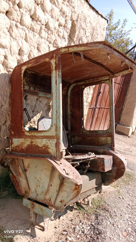 T 28 kabina  sotiladi