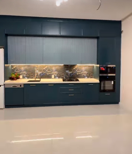 Кухинний мебель 850000сум кв