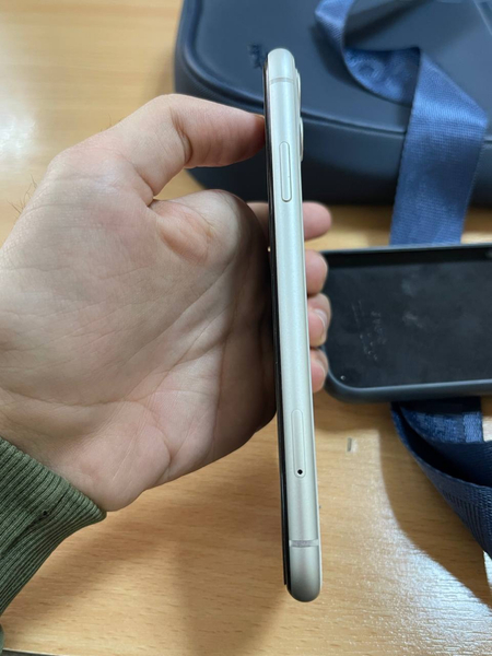 iphone 11 srochniy sotiladi