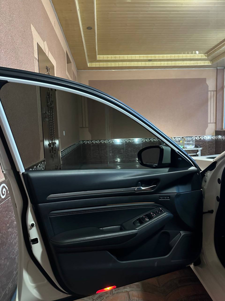 Nissan Altima sotiladi