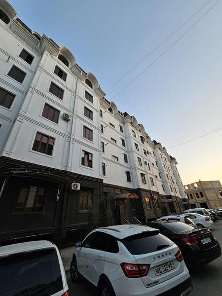 Продаётся 2комнатная 3этаж 70кв.м Узбекистанская