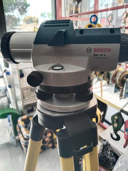 Оптический нивелир BOSCH GOL 32D оригинал