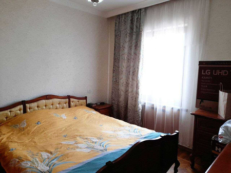 Срочно!!!Продам  2-х комнатную,77 серия, на Новомосковской.Кардиология