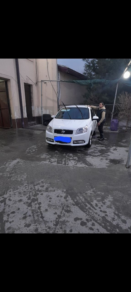 Srochni sotiladi