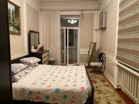 Преимущества 2-комн. квартиры 3/4 на Амира Темур  (J3570)