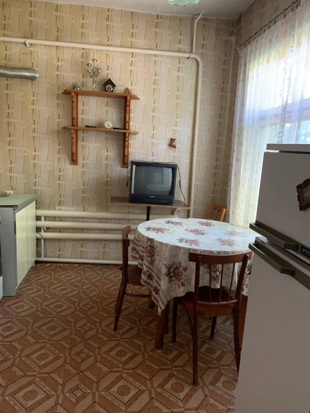 Продаётся дачный домик 6 соток сделаем хорошую скидку реальным покупат