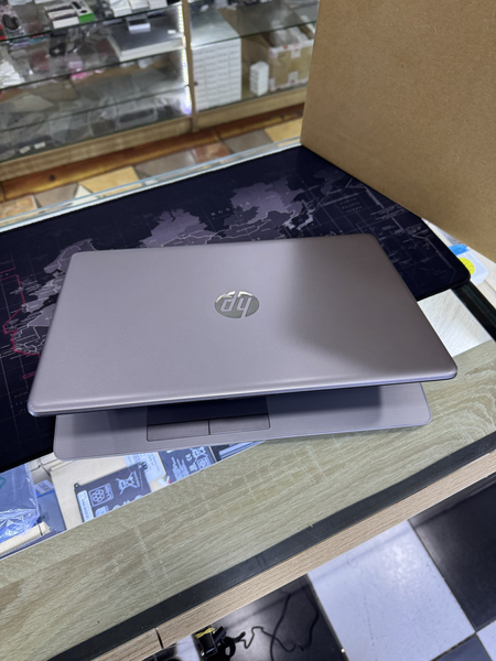 Hp Ryzen 7 5700U DDR4 8GB SSD 512GB