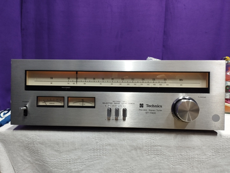 Тюнер(радио) Technics ST-7300. Состоянии идеал.