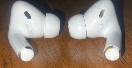 Airpods pro ANC.