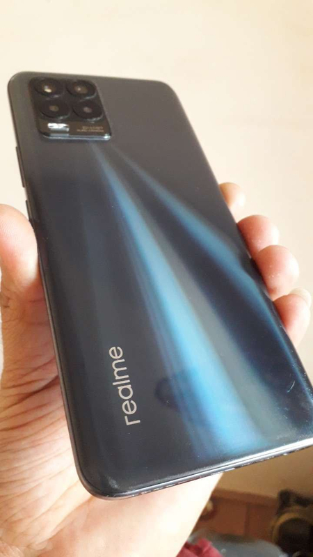 Oppo Realme 8. Xotira 128 / 6+5