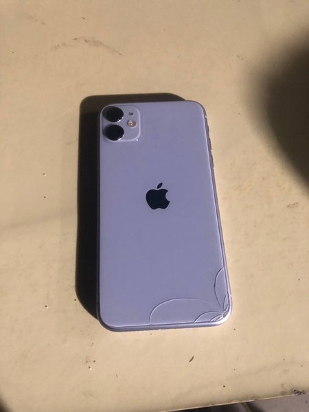 iphone 11 64gb LLA