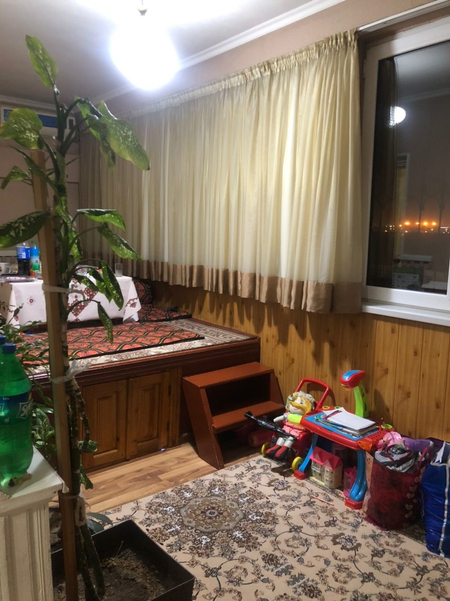 Продается 5 комнатная квартира в центре Ташкента 106 КВ м.