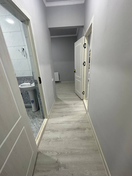 Срочно Продаю 2х-комнат На Рохат Рядом метро