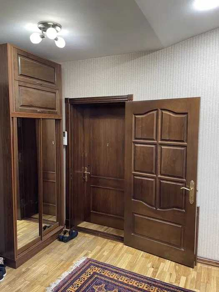 (К121414) Продается 4-х комнатная квартира в Яшнабадском районе.