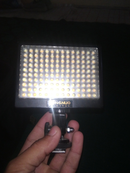 So'ny kamera 2200