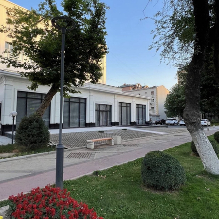 Сдается в аренду помещение вдоль дороги 1500м2 - Мирабад | ул.Нукус