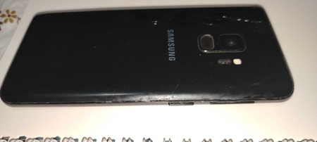 Samsung Galaxy S9 (есть трещина)