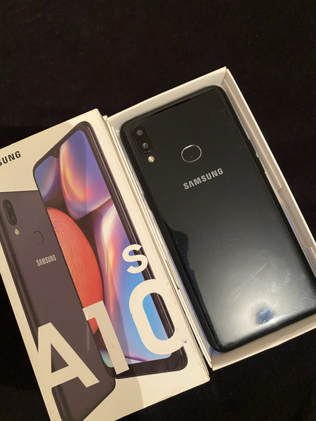 Samsung A10s sotiladi