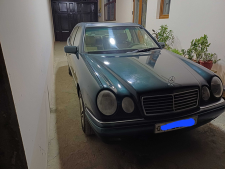 Мерседес бенц W210 Elegance. Мотор 111; 2,3 турбо компрессор; 1997 год