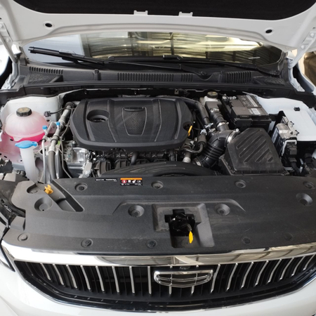 Автомобиль Geely M Grand