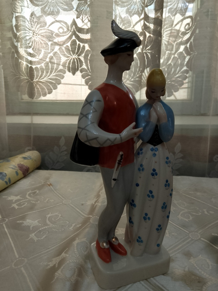 Продаются статуэтки фарфор