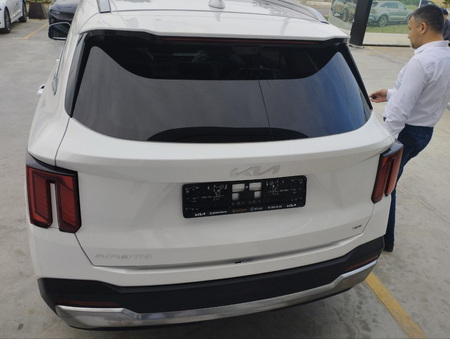 Kia corento prestij