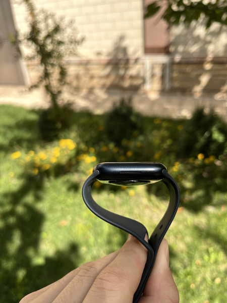 Срочно продаются apple watch 8/45
