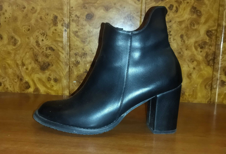 полусапожки кожаные теплые 38 раз. BATA Испания ИДЕАЛ!