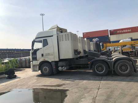 тягач FAW J6P тягач CNG 6Х4 СПГ CNG на метан газе рессорный