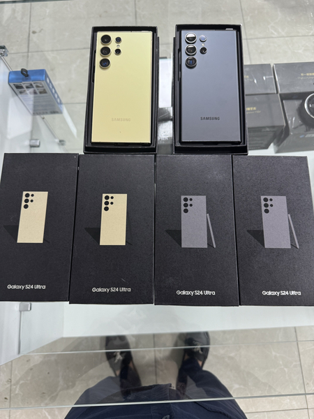 Телефон Samsung S24 ultra