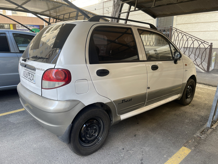 Matiz sotiladi yili 2006 xolati yaxshi