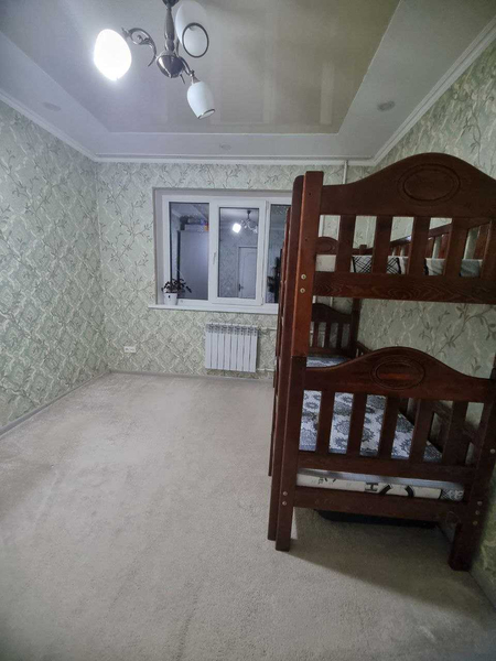 3 хонали квартира сотилади. Мебель ва техникаси билан бирга.