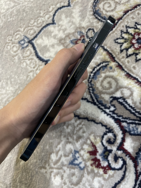 Продам IPhone 12 pro max
