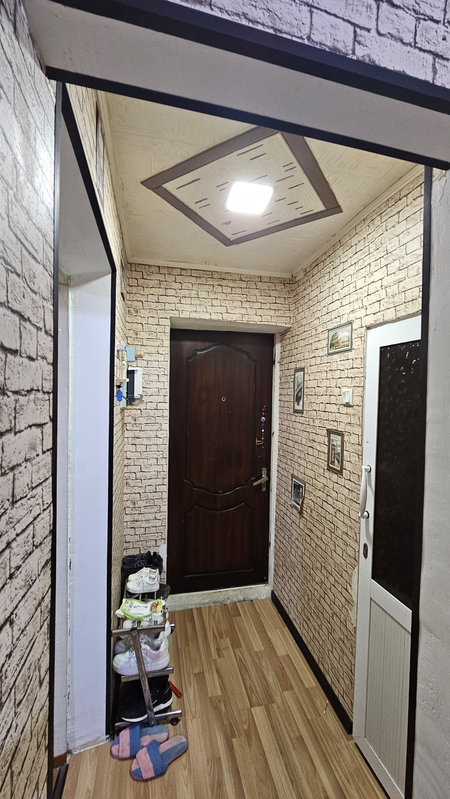 Продам свою квартиру 1/4/4