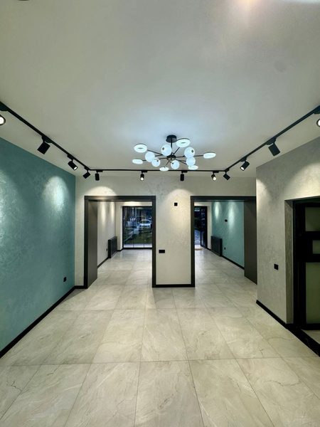 Продаю Hi-Tech Office Центре Города М.Айбек Cafe Brasserie 1линия 90м2