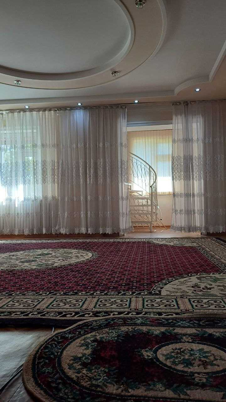 Продается квартира Чиланзар Октепа, 2+1/4/4,  90 кв.м.