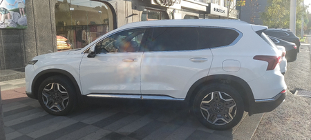 Продаётся Hyundai SANTA FE