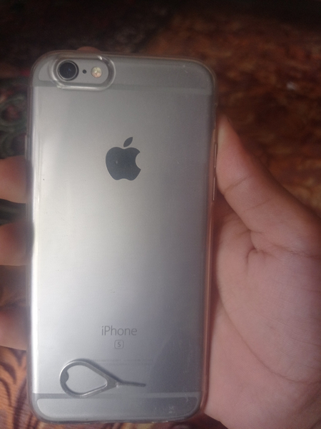 Iphone 6 s hotira 32 ekran toza batera toza oziniki