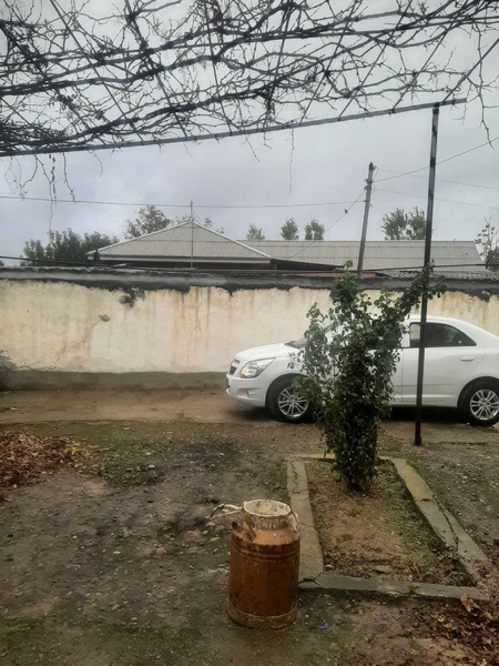 Уй сотилади 20-соток, 8-хона