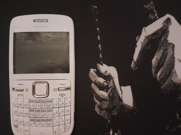 Assalom alekum telefon sotiladi original Nokia c3