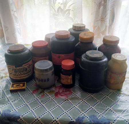 Краска гуашь художественная плакатная. Советская.
