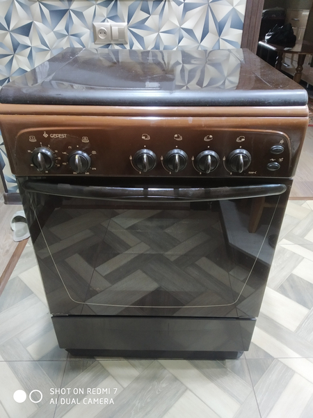 Продам газплиту гифест