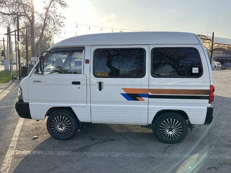 Damas Van сотилади